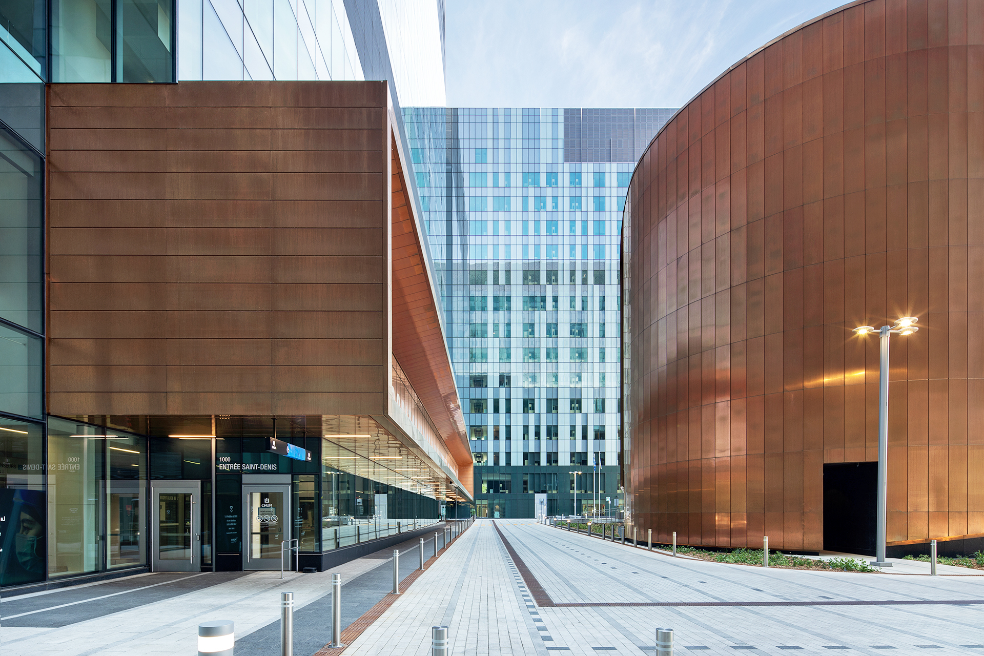 Dernière phase du nouveau complexe hospitalier du CHUM au centre-ville ...