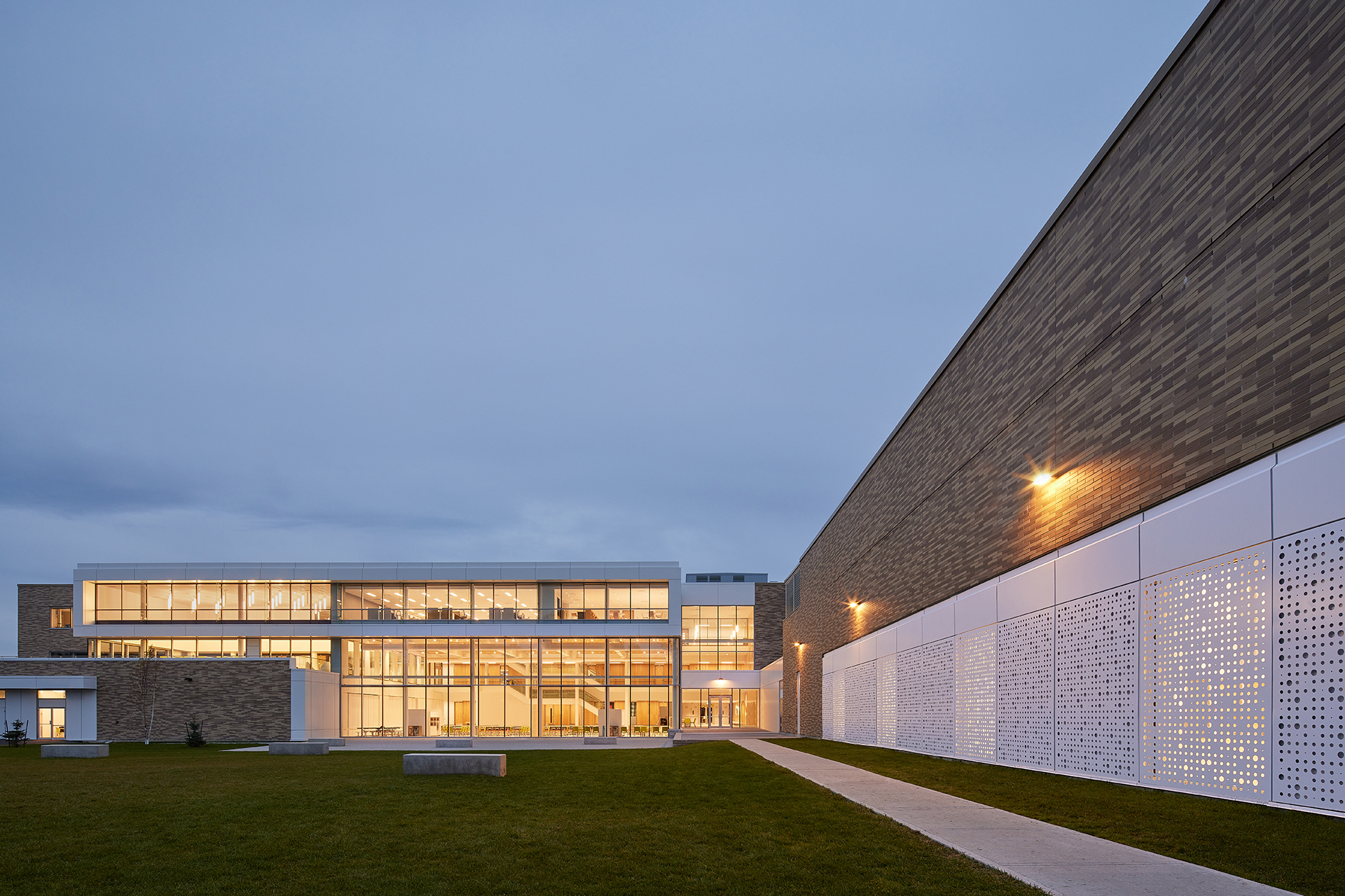 Jodoin Lamarre Pratte architectes: 65 Years of Architecture for the ...