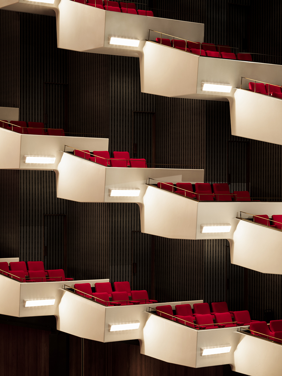 Renovation of Salle Wilfrid-Pelletier - Jodoin Lamarre Pratte ...