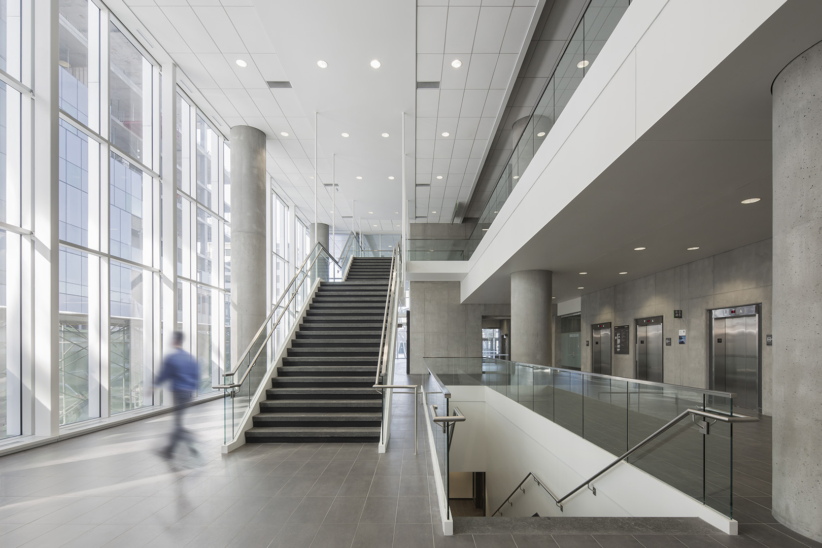 CHUM Research Centre - LEED Gold - Jodoin Lamarre Pratte architectes inc.